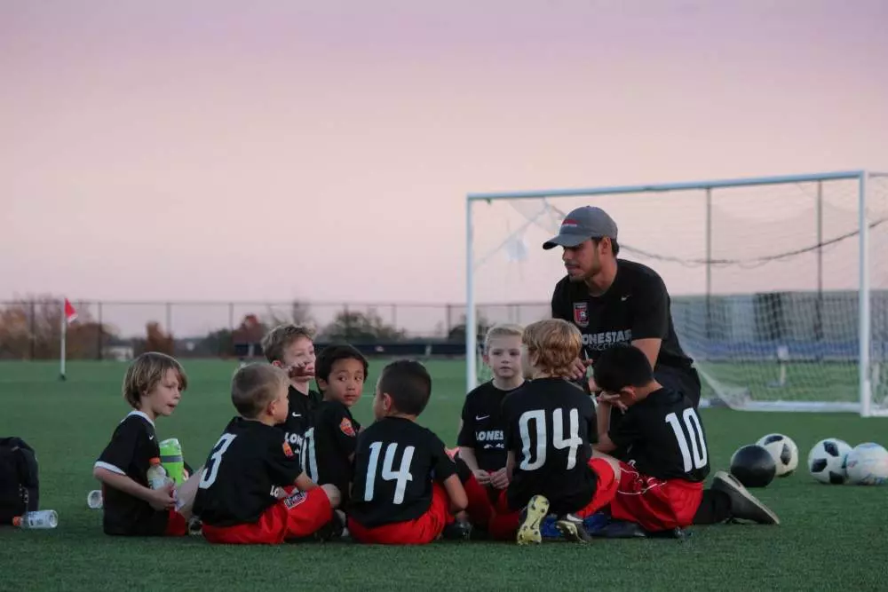 6 Common Mistakes Young Football Players Should Avoid